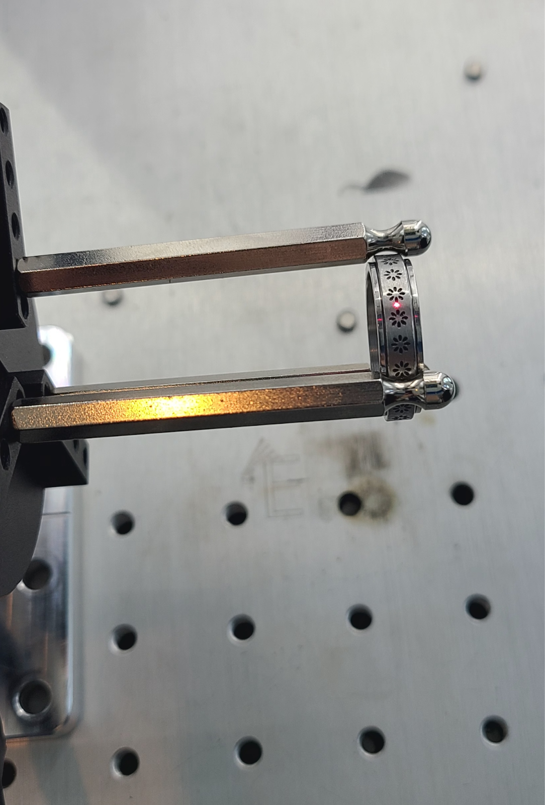 FSL Chuck Rotary V2 Setup for Galvo Lasers – FSL Support Helpdesk