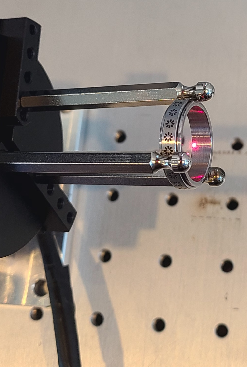 FSL Chuck Rotary V2 Setup for Galvo Lasers – FSL Support Helpdesk